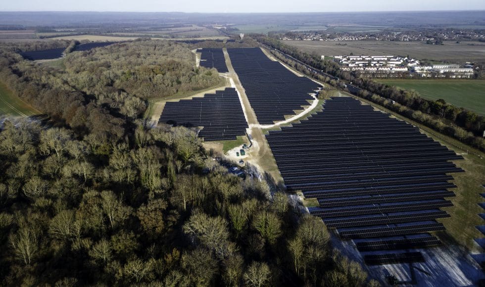 Global renewables leader switches on its first solar farm in the UK ...