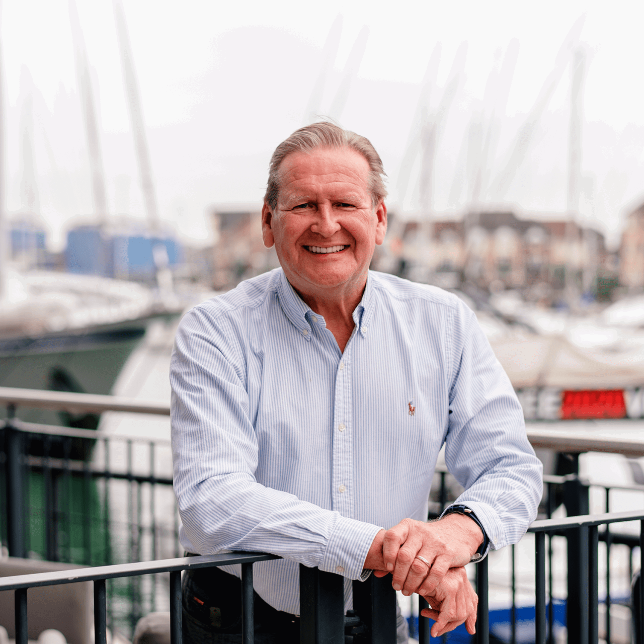 ABOUT | Lee Peck Media